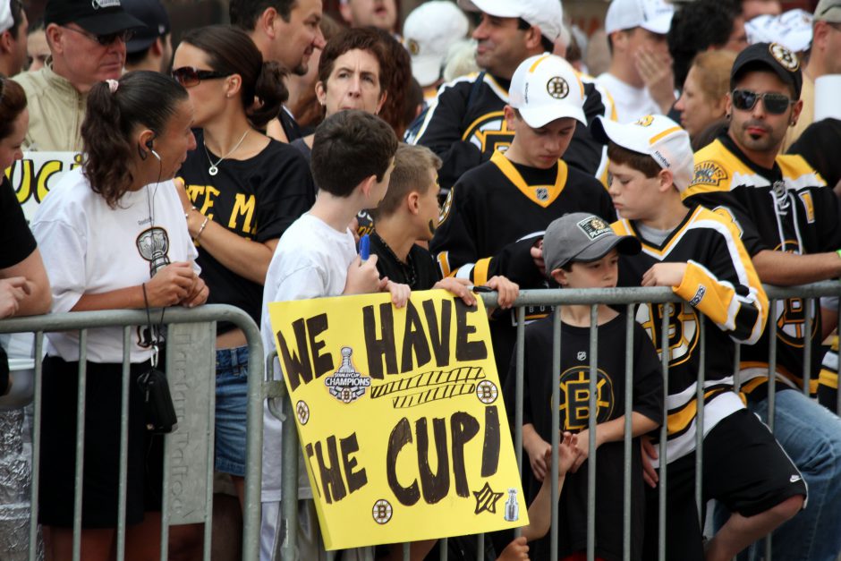 Boston Bruins NHL Watch Parties & Fan Club Events for BOS - FanWide ...